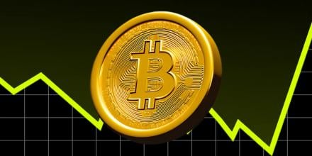 Bitcoin Juggling Between Pivotal Levels-Here’s What’s Next for the BTC Price Rally if it Plunges Below $102K