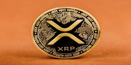 XRP 2.31달러 유지, UAE 부동산 토큰화로 메모리얼 데이 반등 기대