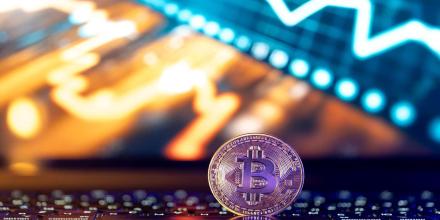 Exchange de bitcoin volta a operar no Brasil citando mercado promissor