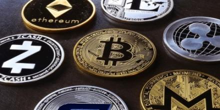 Solana, Dogecoin и Chainlink на грани крупных ликвидаций в августе