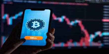 La mejor altcoin para aprovechar la caída de Bitcoin: ¿es posible convertir 100 euros en 100.000?