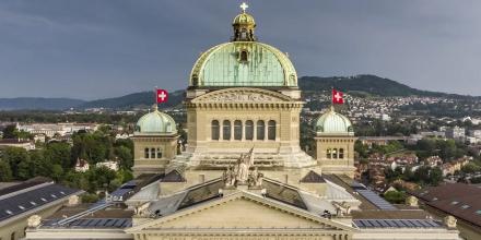 Parlament wbrew rządowi: finansowa inwigilacja ograniczona w trosce o konkurencyjność ekonomii