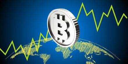 Has Bitcoin Price Topped Out as President Trump Urges ‘Too Late’ to Cut Rates?