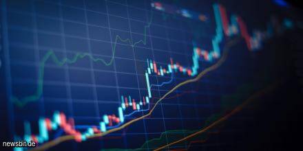Bitcoin, Solana und XRP steigen trotz US-Shutdown und Turbulenzen in Japan