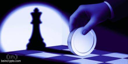 Gold Rises, Bitcoin Falls: Is the “Debasement Trade” Cracking or Evolving?