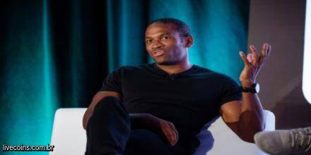 Nova crise bancária pode fazer o Bitcoin disparar como em 2023, argumenta Arthur Hayes