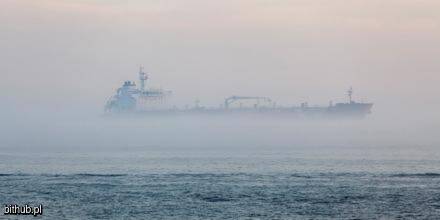 Tankowce zawracają. Atak hakerski, działania floty podcinają eksport naftowy całego kraju. Nowa blokada morska?